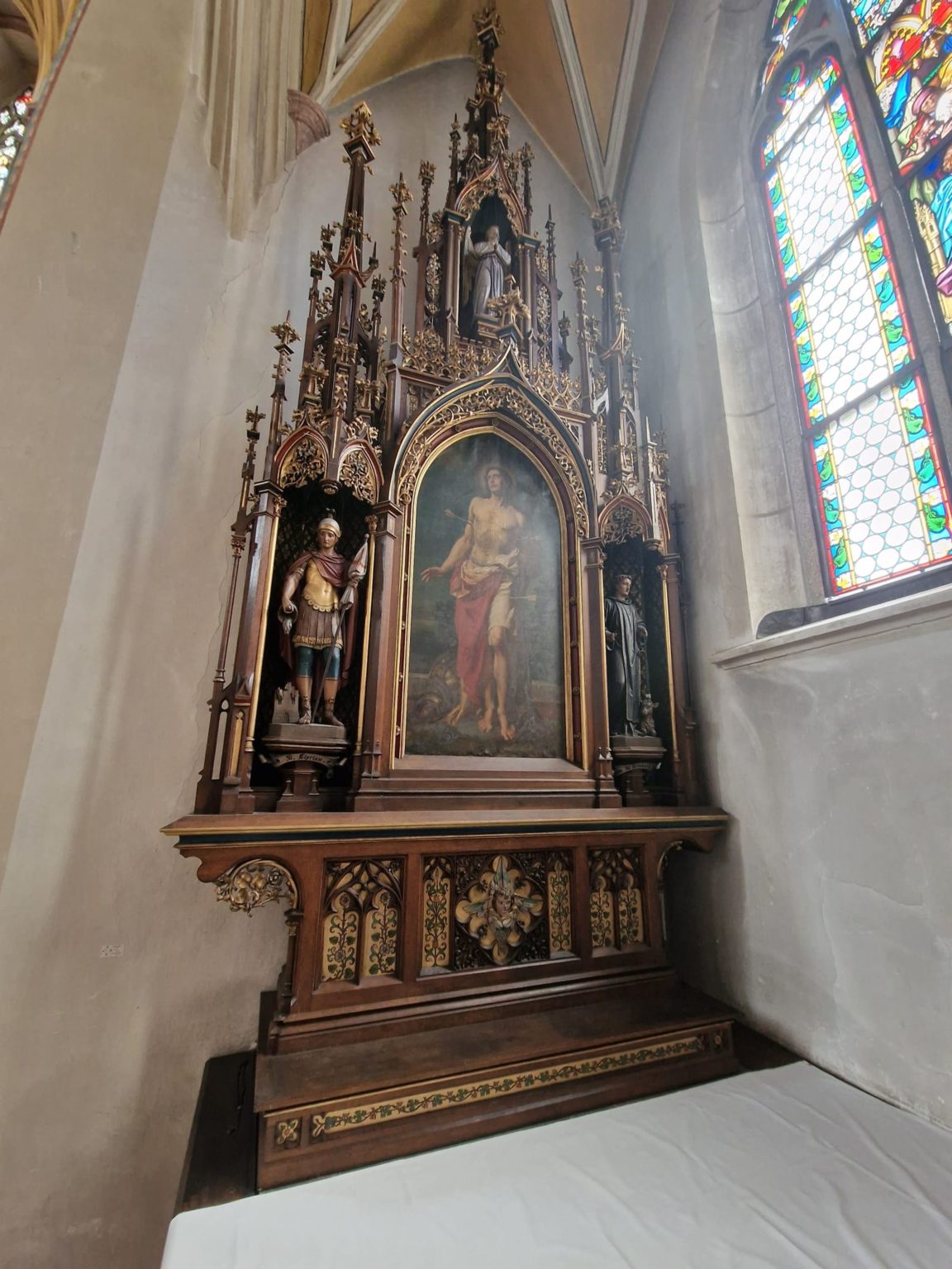 Dingolfing St. Johannes Evangelist und Johannes Baptist Innenansicht ...