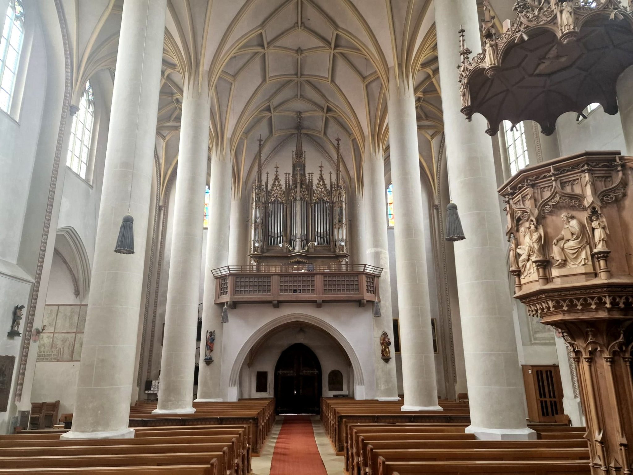 Dingolfing – Stadtpfarrkirche St. Johannes der Täufer und St. Johannes ...
