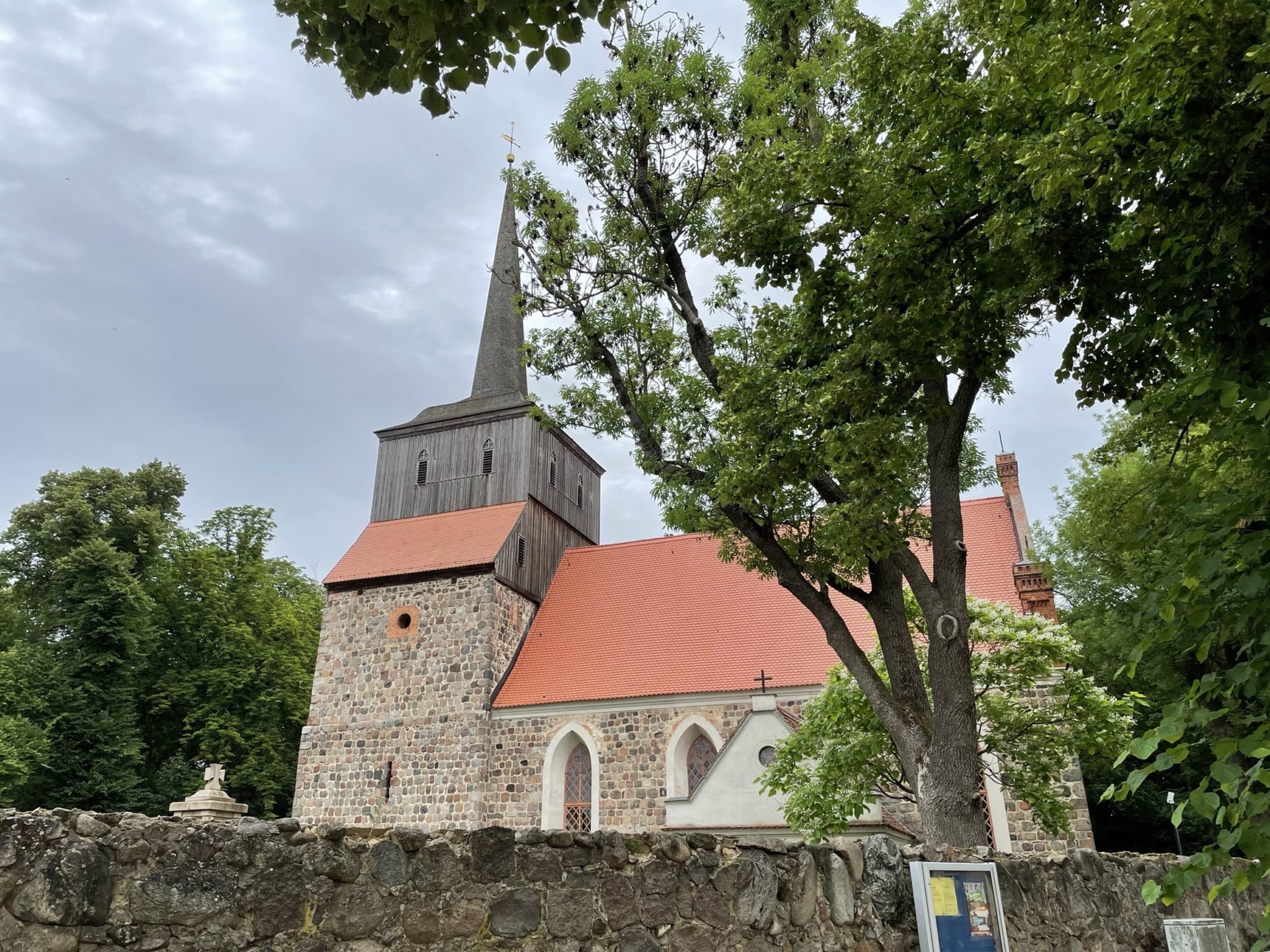 Casekow Wartin Dorfkirche Aussenansicht (5) – Orgel Verzeichnis ...